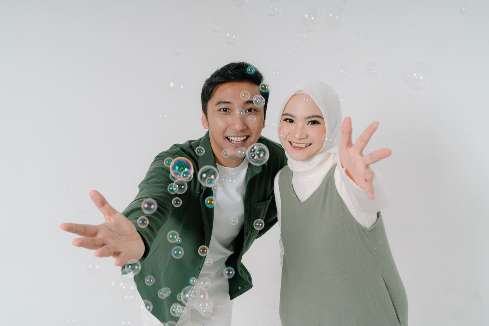 Nisrina & Septiar - Zayna Online
